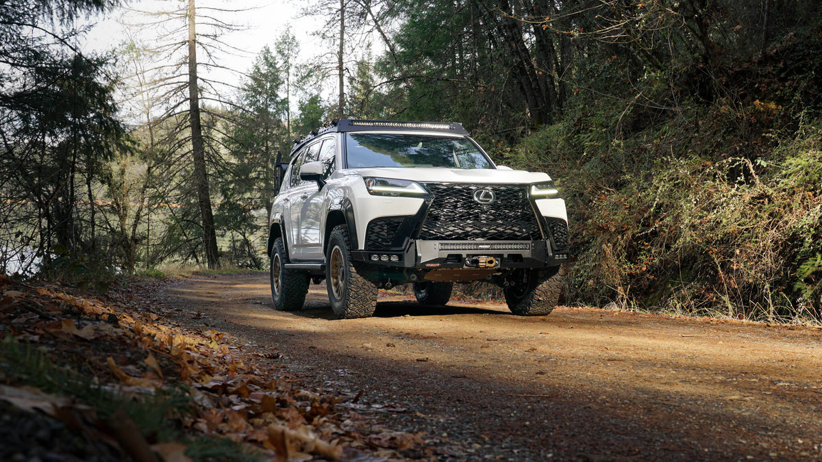 SuperCar Ron's LX600: A Masterpiece in Off-Road Customization – Dissent ...