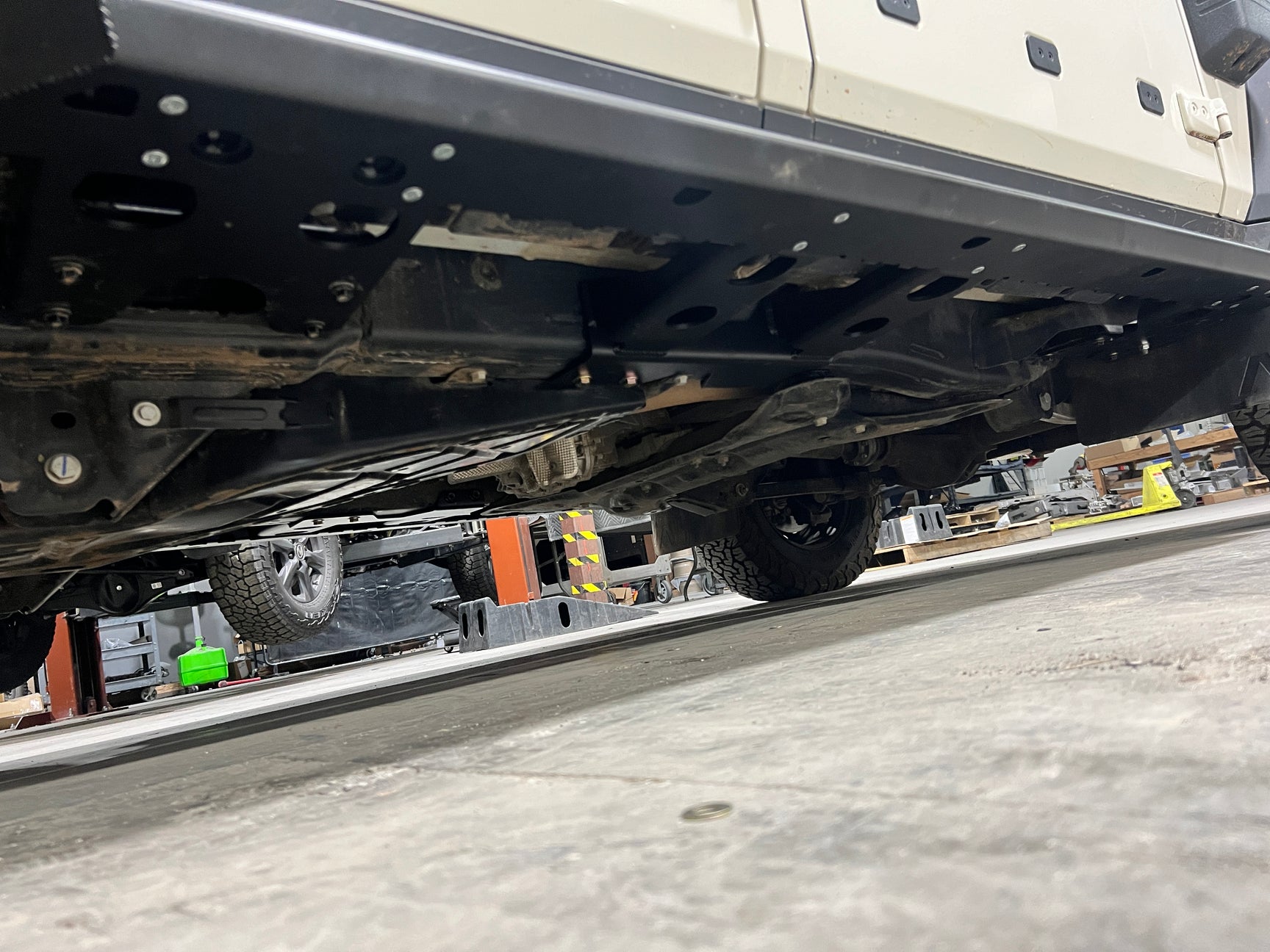 Ineos Grenadier Step Sliders – Dissent Off-road